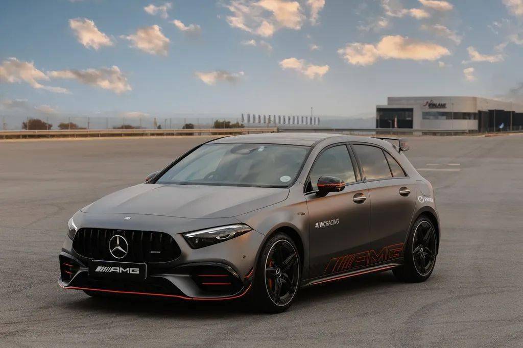 50万为个性埋单，NZG 1/64 A45S AMG模型试玩_搜狐汽车_搜狐网