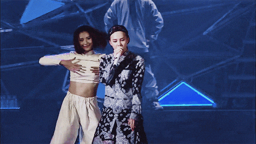 gif图细品：Biu～被可爱晕了