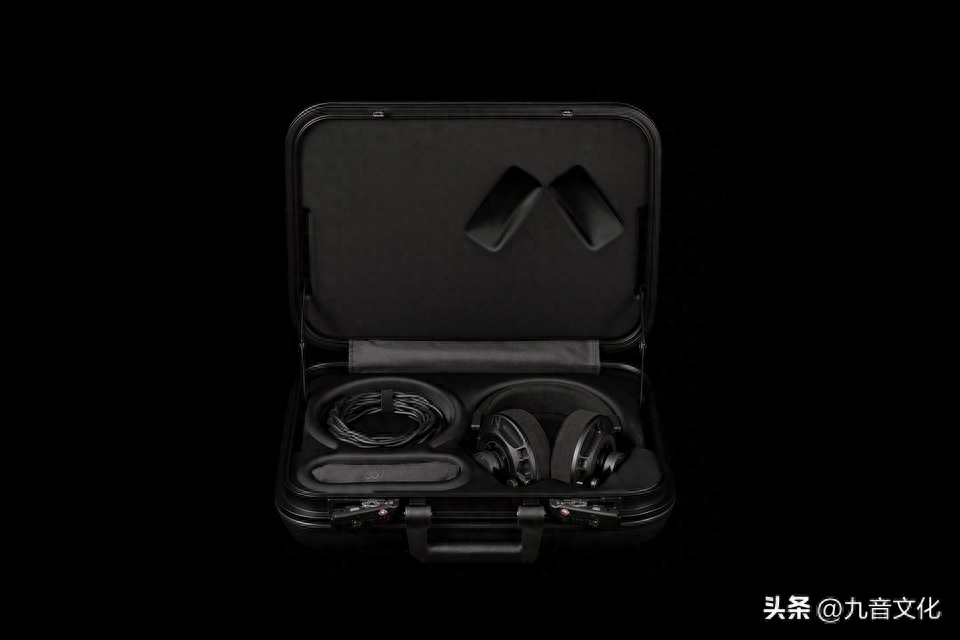 Final 发布 D7000 旗舰平面振膜耳罩式耳机，采用增强型AFDS 技术_驱动_开发_磁性