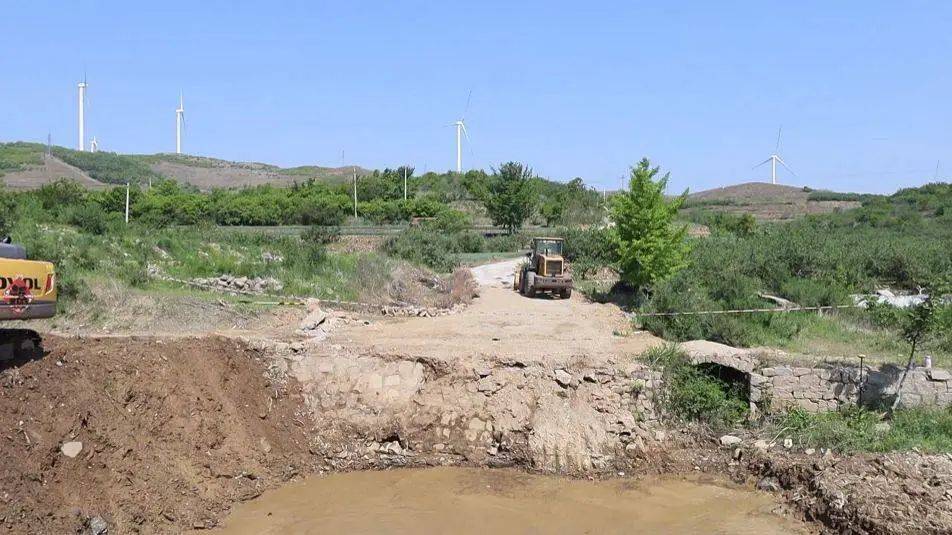 串镇连村 打通农村路网“毛细血管”_苹果_的生产_道路