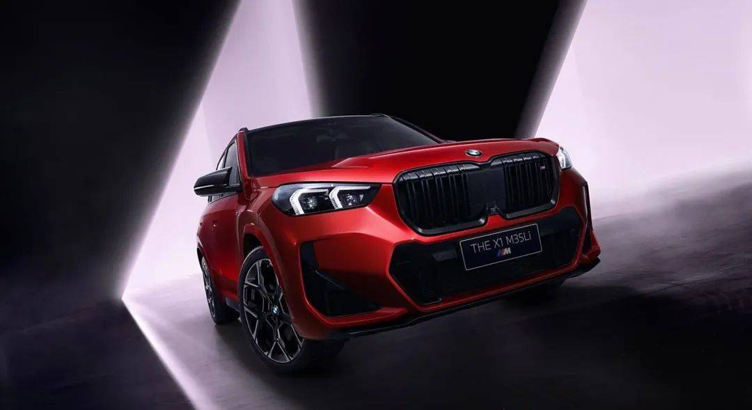 宝马首款 M 车型 X1 M35Li 亮相车展_搜狐汽车_搜狐网