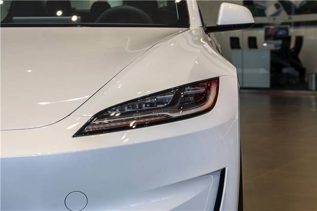 环保与豪华：特斯拉Model 3与奥迪A4L家用对比_搜狐汽车_搜狐网