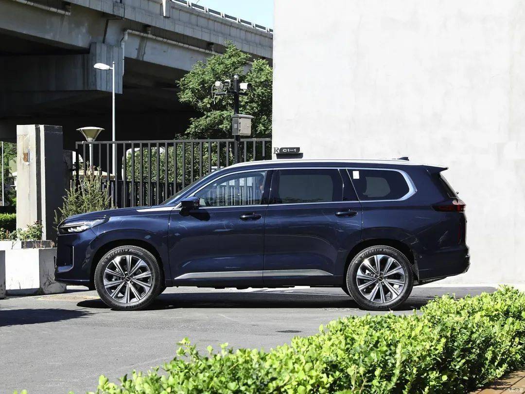 2.0T+8AT，19.39万起，你选星途揽月还是开拓者、途观L？_搜狐汽车_搜狐网