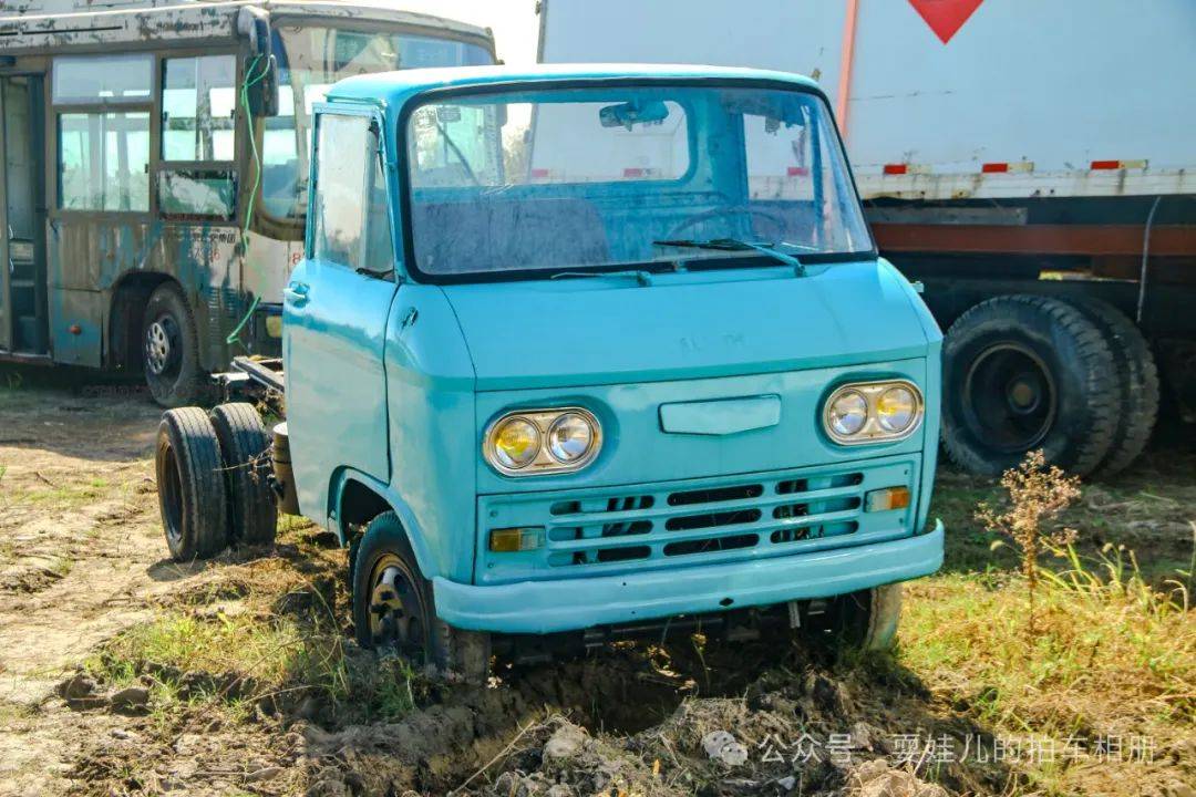 曾经的国民轻卡 实拍北京BJ-130卡车_Dyna_车型_年代