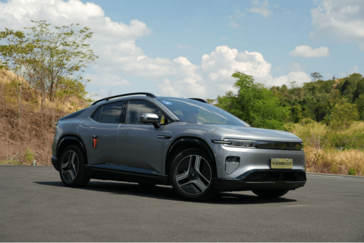 长安启源E07实测，高环极速235km/h，中国版Cybertruck来了！_测试_空间_配备了