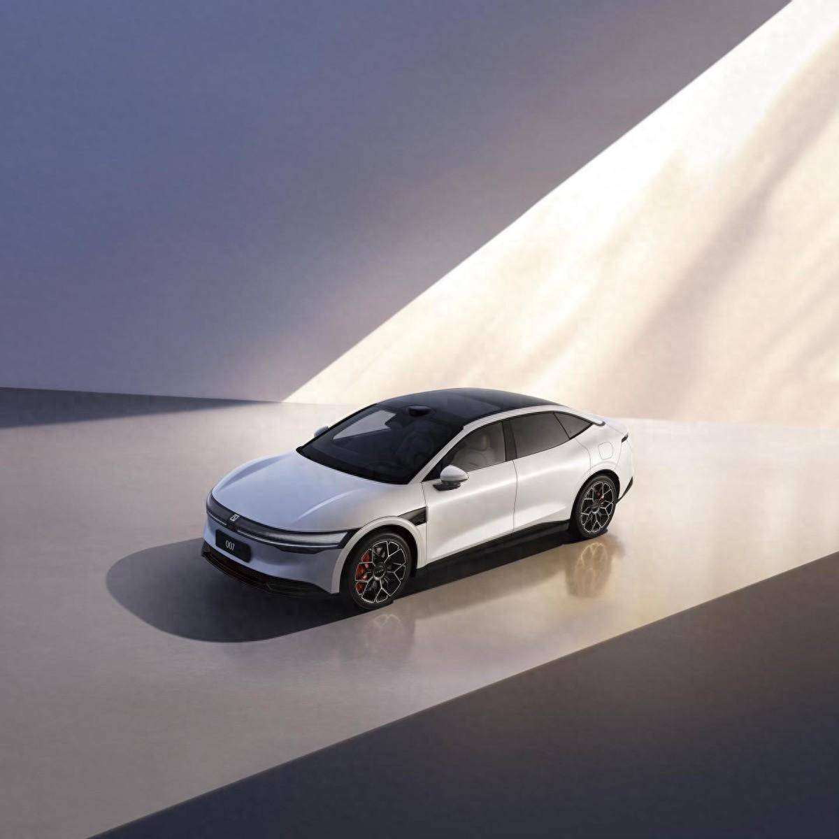 谁才是真正的新能源王者？25款极氪007和Model3性能版对比_搜狐汽车_搜狐网