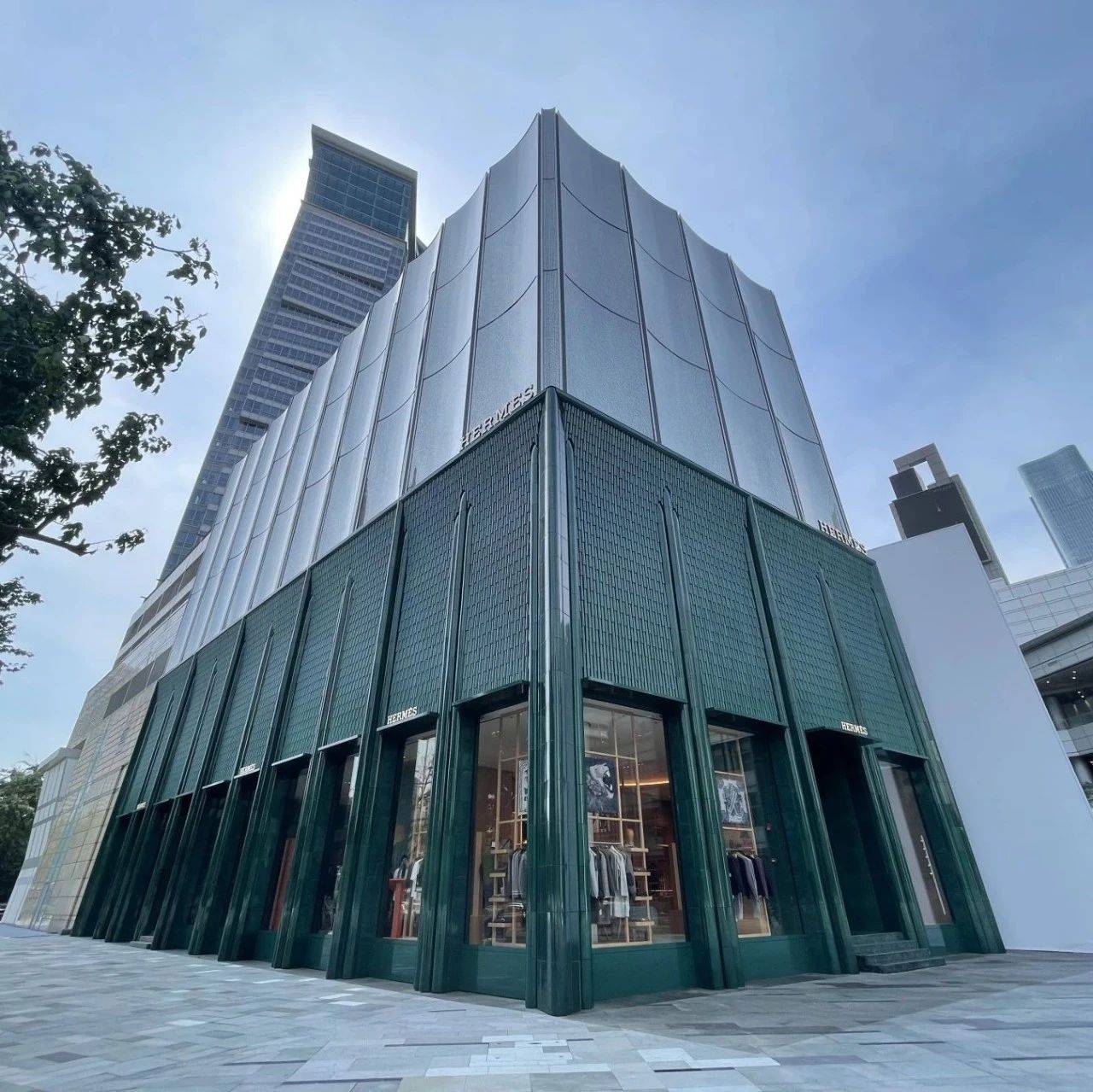 爱马仕深圳万象城焕新开业，单层面积全国最大_Craen_建筑事务所_区域