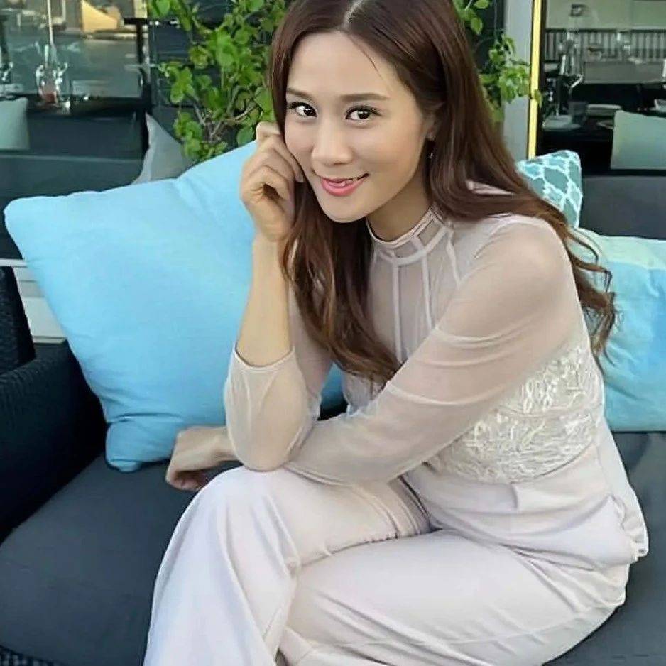 宣布转行做地产经纪！TVB港姐冠军张嘉儿不受捧，婚后颜值气质飙升_选手_王君馨_黄智雯