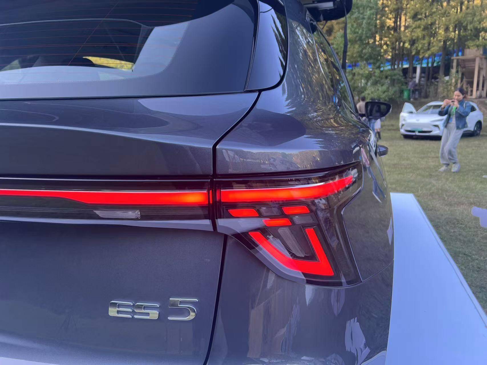 全新MG ES5来袭，最大续航525公里，仅需9.99万起，元PLUS迎来强劲对手！_搜狐汽车_搜狐网