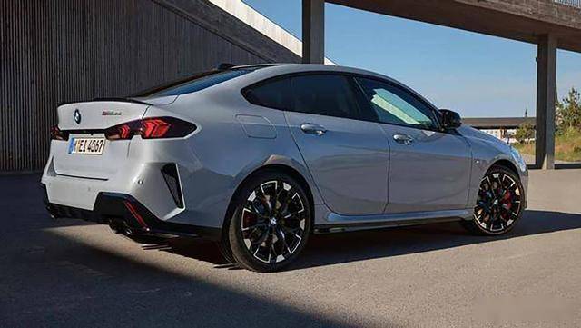 宝马M235L将于广州车展亮相，惊艳性能与设计，你绝对不想错过！_搜狐汽车_搜狐网