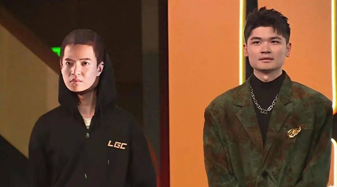 传奇杯矛盾爆发！Uzi逃过一劫，MLXG无状态对骂，韦神出面调解_比赛_选手_Cool