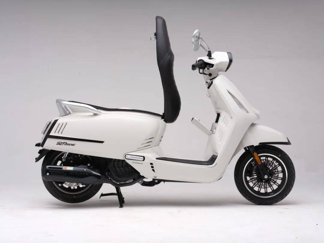 11688元起，宗赛科龙发布150复古平踏RT150E_搜狐汽车_搜狐网