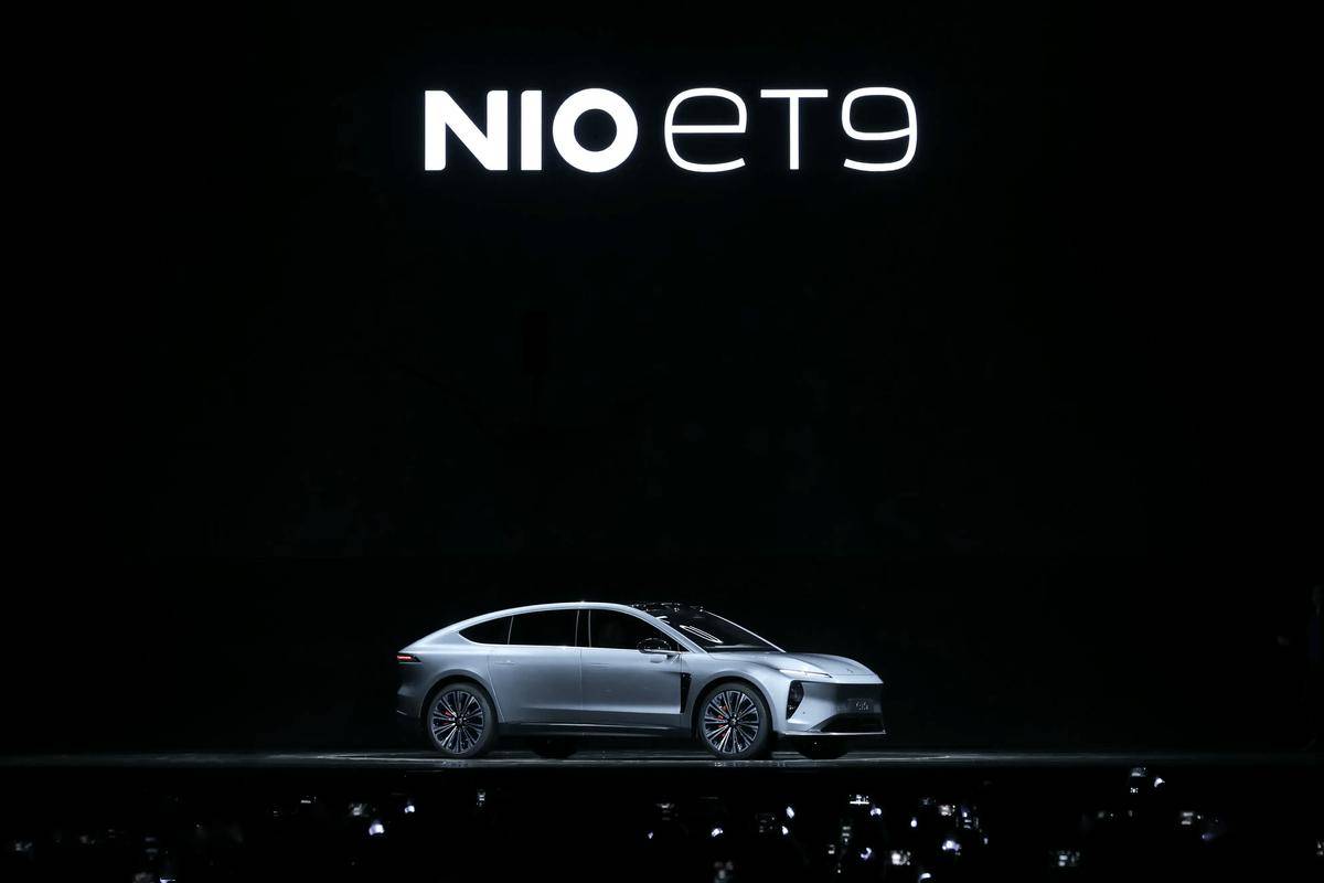 蔚来ET9定价80万遇挑战，小米SU7 Ultra以52万如何搅动高端电车市场？_搜狐汽车_搜狐网