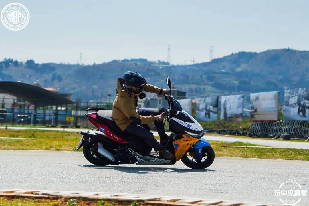 13980元起！凯威MBP发布轻量级ADV Finder T250X、2025款S150_搜狐汽车_搜狐网