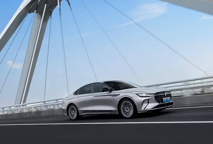 全系2.0T+8AT、最高294马力，林肯Z限时一口价18.88万起_搜狐汽车_搜狐网