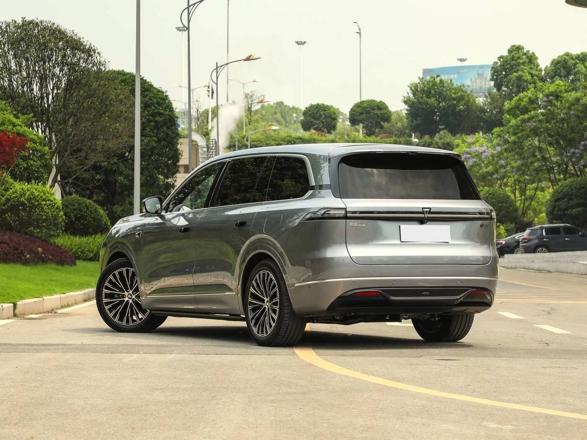 深蓝S09上市：20.49万起，6座大型SUV搭载华为高阶驾驶辅助，你会心动吗？_搜狐汽车_搜狐网