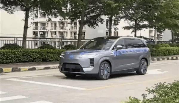 腾势N8L路试谍照抢先看，5米2大型SUV搭载无人机版引期待_搜狐汽车_搜狐网