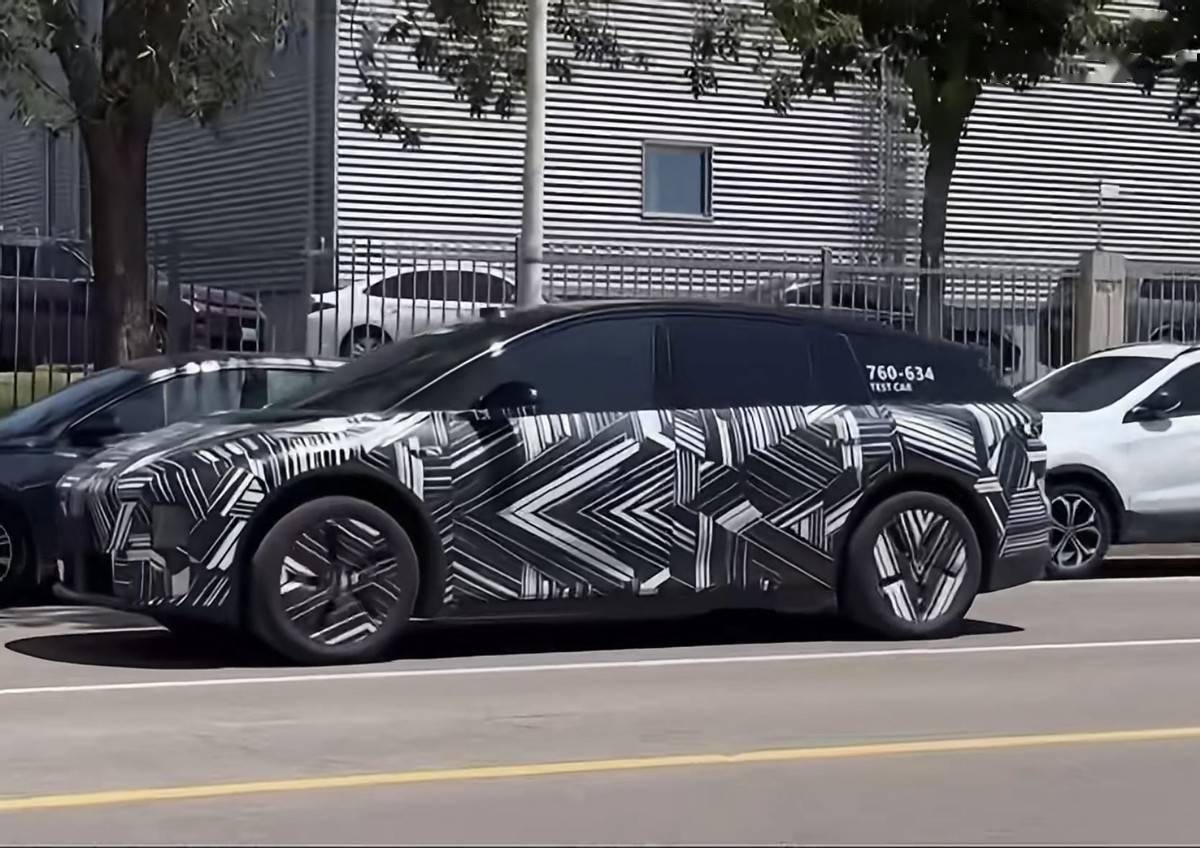 理想i6纯电SUV谍照曝光！大曲率流线型车身，9月能否如约而至？_搜狐汽车_搜狐网