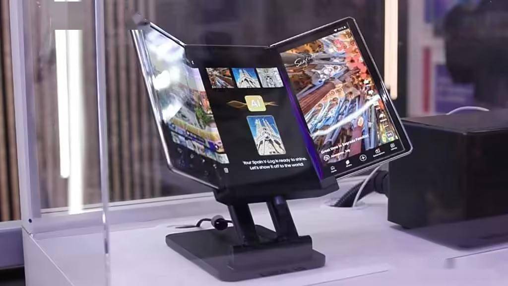 三星 W26 折叠机通过 3C 认证，全球第二薄，25W充电成唯一槽点？_产品_手机_卫星