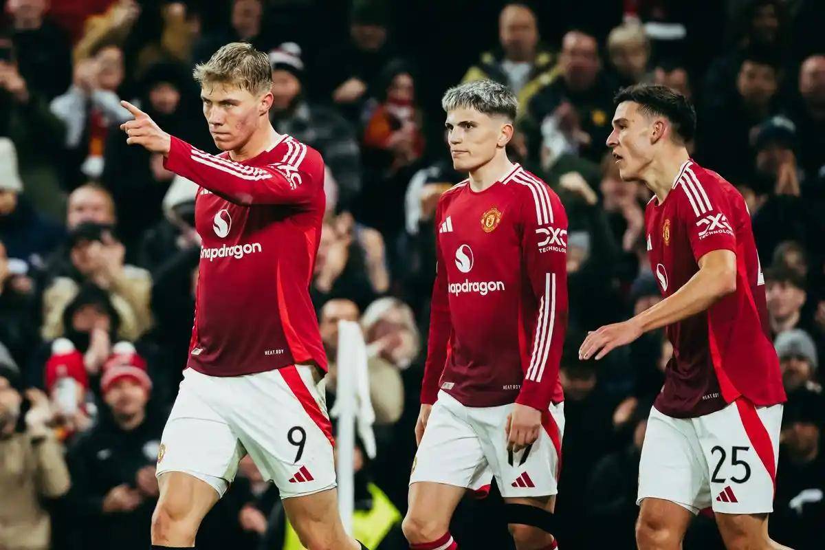 1.42亿清洗5将！曼联豪掷转会费能否重振雄风？_阵容_新援_赛季