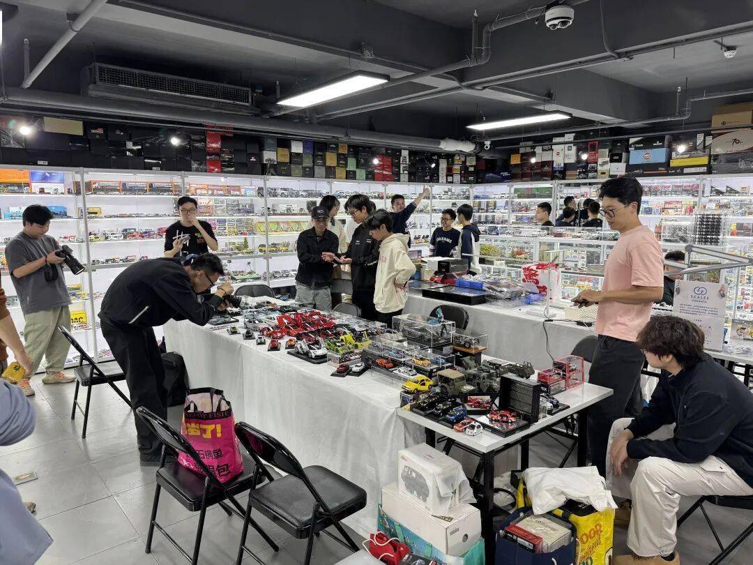 AMC车聚+Betaverse模拟器试玩_搜狐汽车_搜狐网